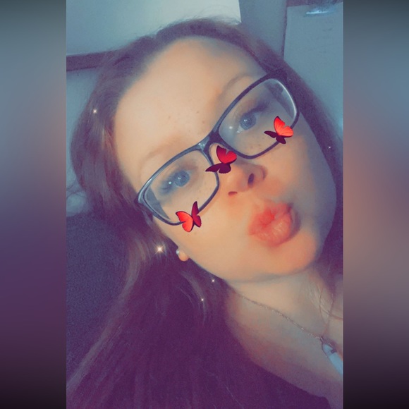 Emma's Closet (@emmadarby01) | Poshmark